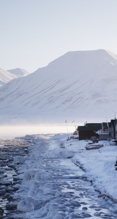 A little arctic towns big transition